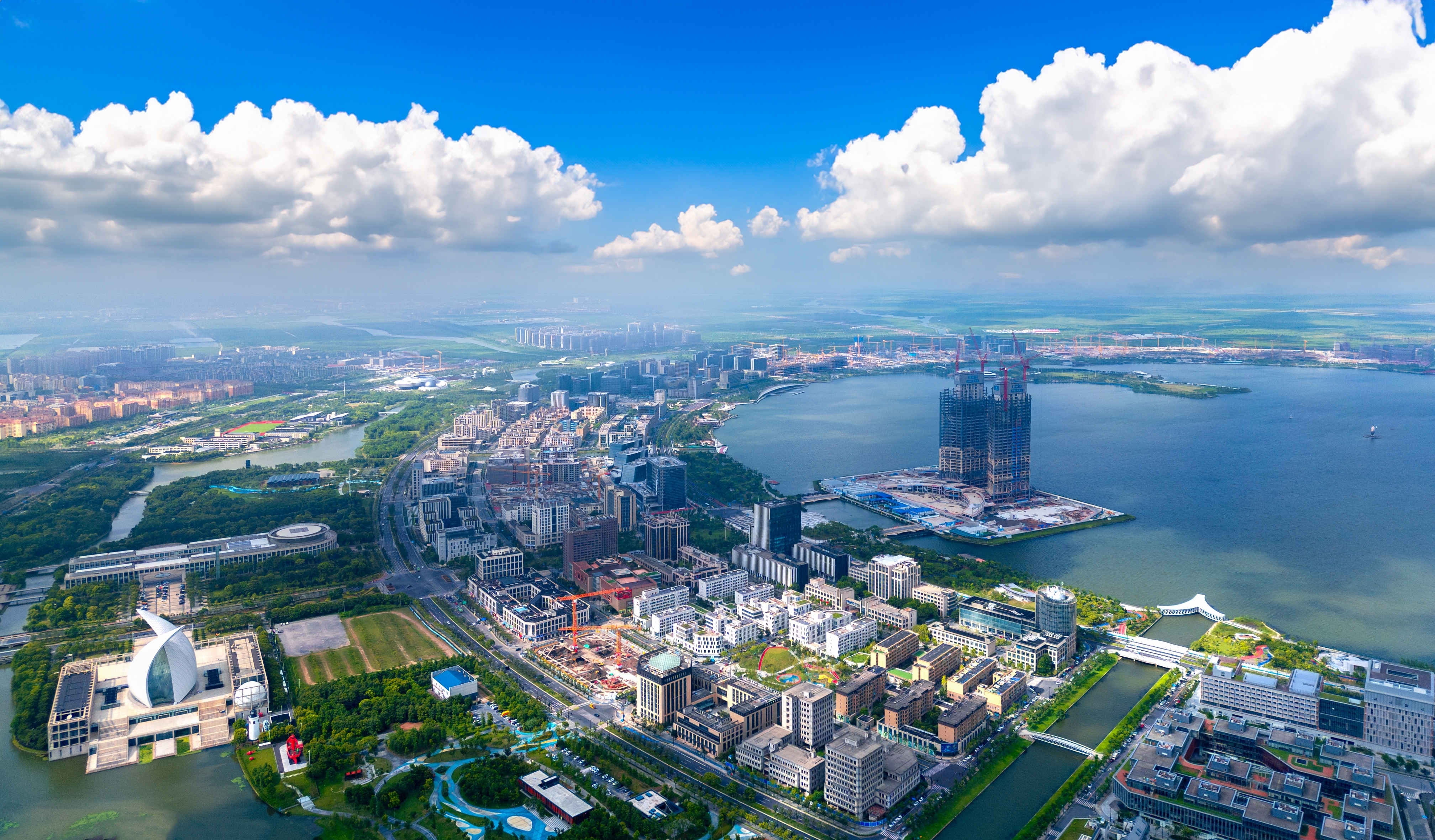 China Launches Wind-Powered Undersea Data Center Off Shanghai